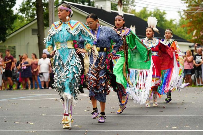 What is Wisconsin Known For? (23 Famous Things, People & Places) - What ...